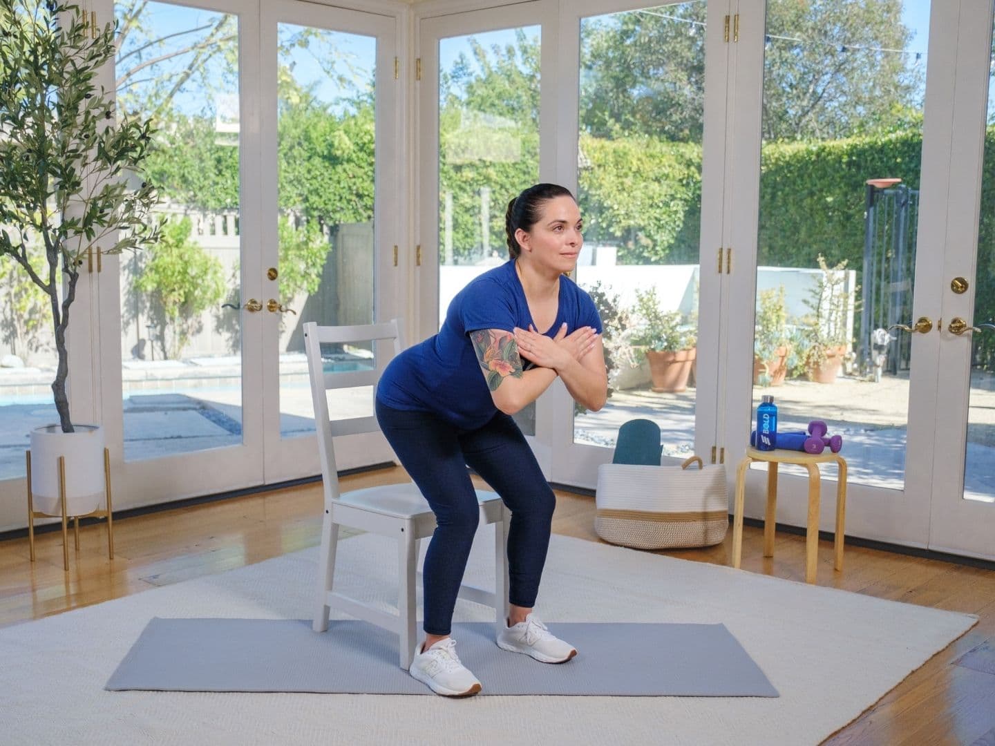 How to do a chair squat and why they’re so good for you – Bold